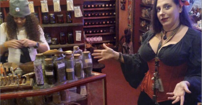 New Orleans: Wicked History Walking Tour with a Local Witch - Key Points