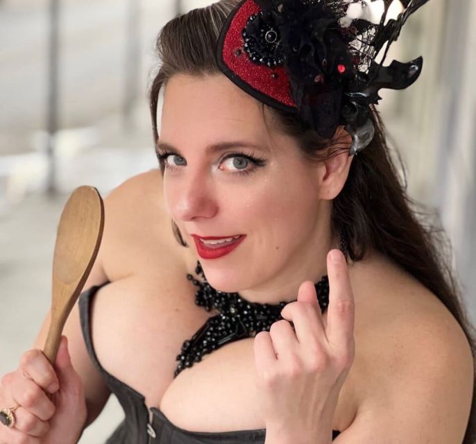 New Orleans: Wicked History Walking Tour with a Local Witch - The Experience and Atmosphere