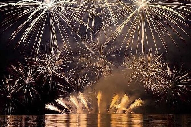 New Year's Eve on a Sailboat with Fireworks display in Lisbon - Authentic Perspectives from Past Travelers