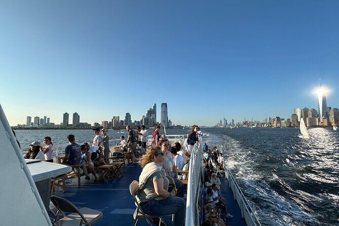 New York City 60 Minute Cruise, Liberty, Skyscrapers and Bridges - Why Choose a 60-Minute NYC Water Tour?