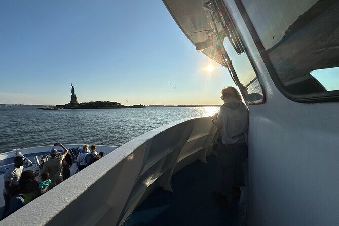New York City 60 Minute Cruise, Liberty, Skyscrapers and Bridges - FAQ