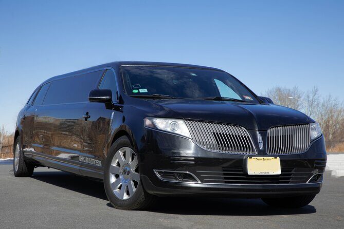 New York City Airport Departure Transfer by Limo LGA JFK EWR - The Experience in Detail
