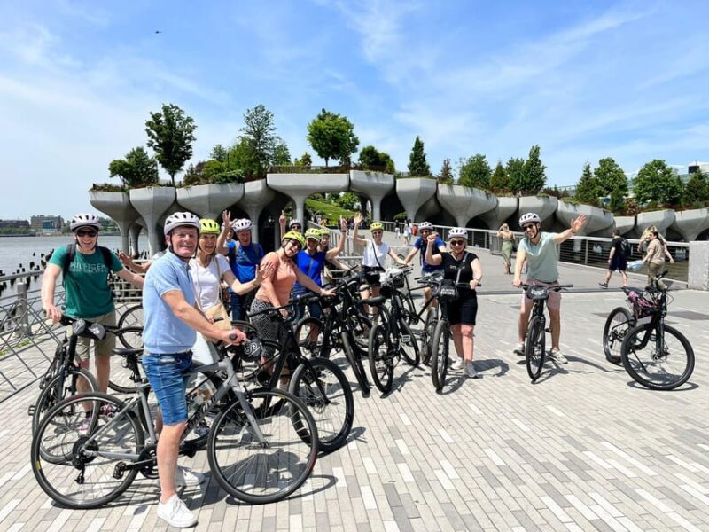 New York City: Bike Rentals - Family and Accessibility Considerations