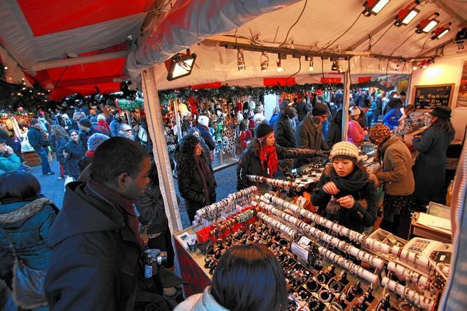 New York City Christmas Holiday Lights and Markets Walking Tour - Who Will Love This Tour?
