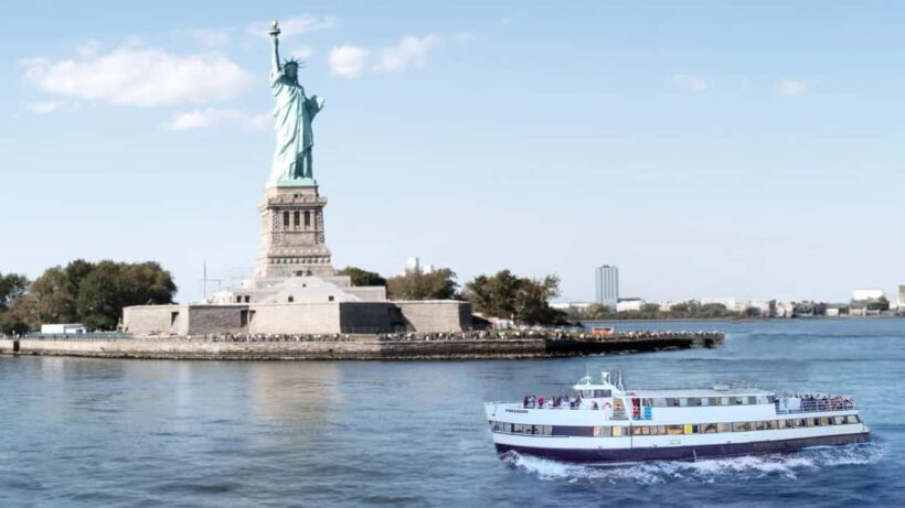 New York City: Discover Pass with Hop-on Hop-off Bus Tour - A Closer Look at the Discover Pass Experience