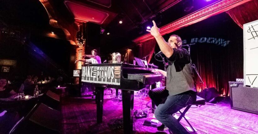 New York City: Dueling Pianos Show - Who Should Consider This Experience?