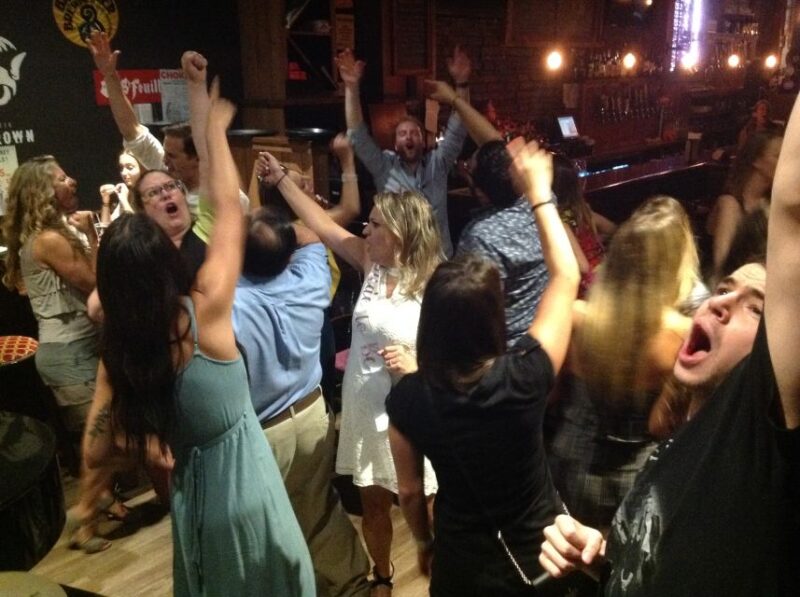 New York City: Dueling Pianos Show - Analyzing the Value