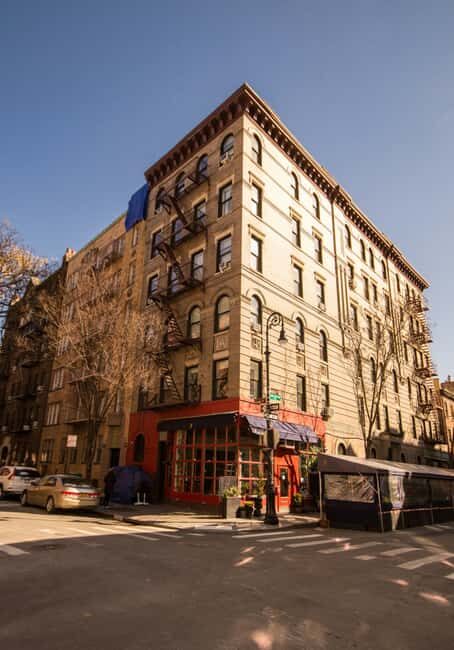 New York City: Friends Tour - How the Tour Begins: Meeting Point and First Impressions