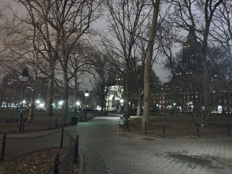 New York City: Gangsters and Ghosts 2-Hour Walking Tour - The Value and Atmosphere