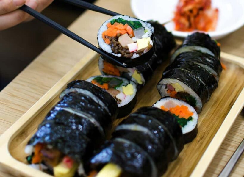 New York City: Gilded Age Midtown with Asian Food Tasting - Authenticity and Authentic Experience