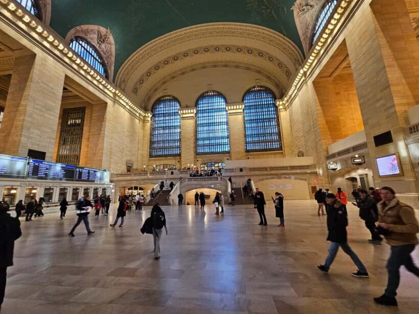 New York City: Gossip Girl Walking Tour - An Introduction to the Gossip Girl Walking Tour Experience