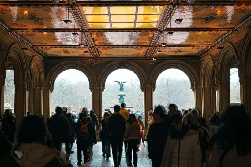 New York City: Gossip Girl Walking Tour - Authentic Experience or Commercial Tour?