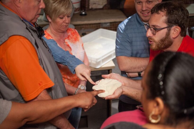 New York City: Half-Day Pizza Bus Tour - The Tour Experience: Authentic and Fun