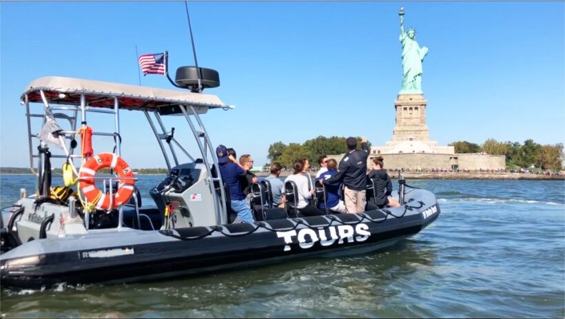 New York City: Harbor Speedboat Tour - Who Is This Tour Perfect For?