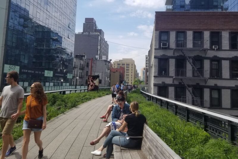 New York City: High Line & Hudson Yards Walking Tour - Summary: Who Should Consider This Tour?