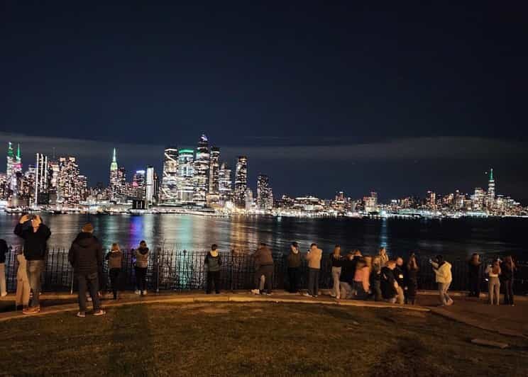 New York City Night Views - A panoramic hop-on-hop-off tour - The Itinerary: What to Expect