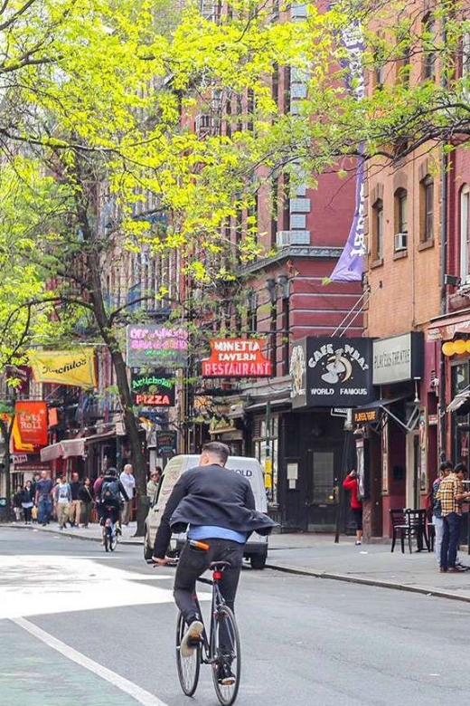 New York City: Private Tour by Dodge Challenger Convertible - FAQ