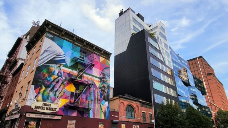 New York City: Secrets Of High Line Park Walking Tour - The Experience: Guides, Views, and Atmosphere