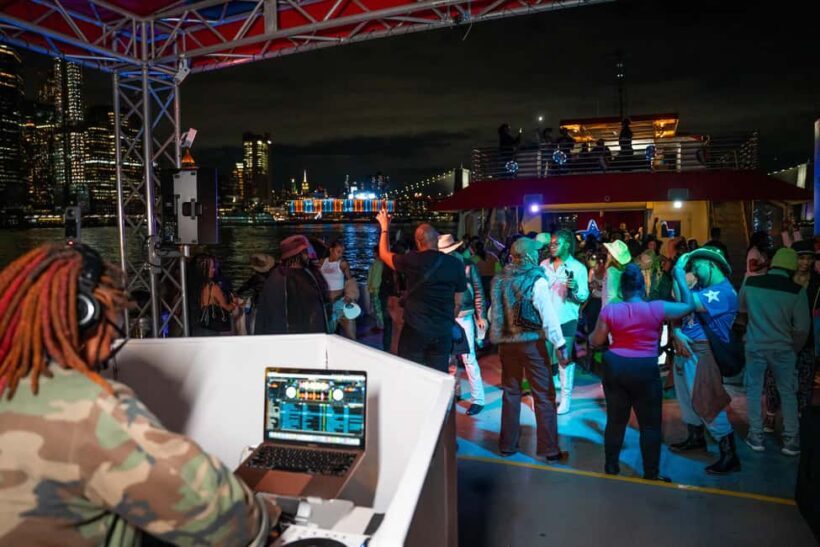 New York City: Sip 'N Groove Evening Cruise with Live DJ - Authentic Reviews and Traveler Insights