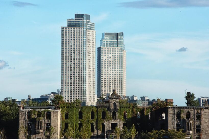 New York City: Smallpox Hospital Photo Tour - A Detailed Look at the Smallpox Hospital Photo Tour