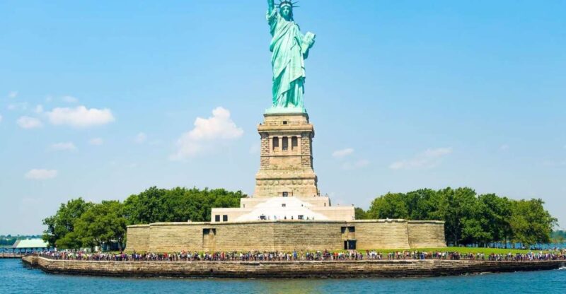 New York City: Statue of Liberty & Ellis Island Guided Tour - Key Points