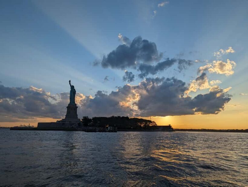 New York City: Statue of Liberty Sailing Charter - The Experience of Sailing