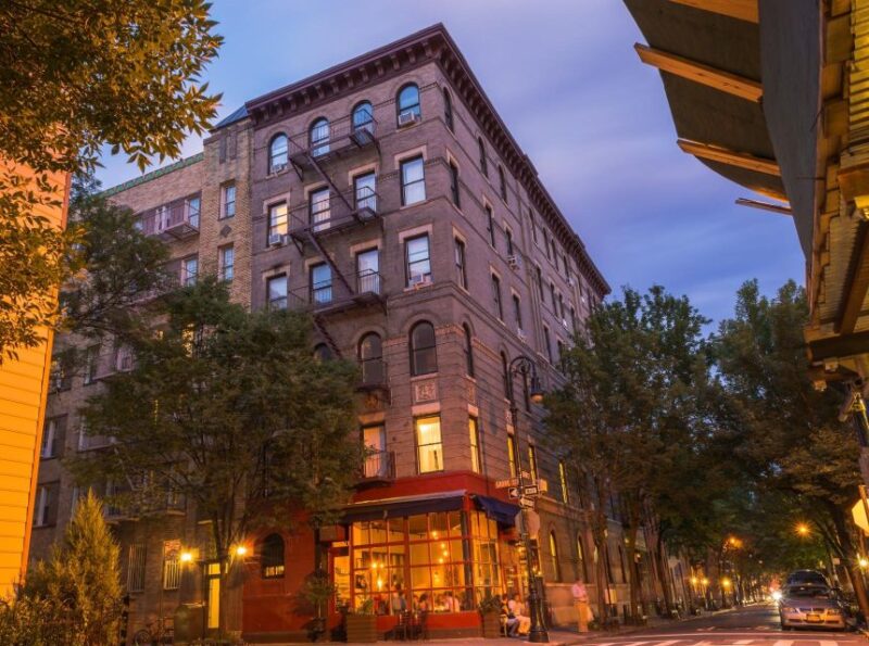 New York City: TV Show 'Friends' Private Car Tour & Tickets - FAQ