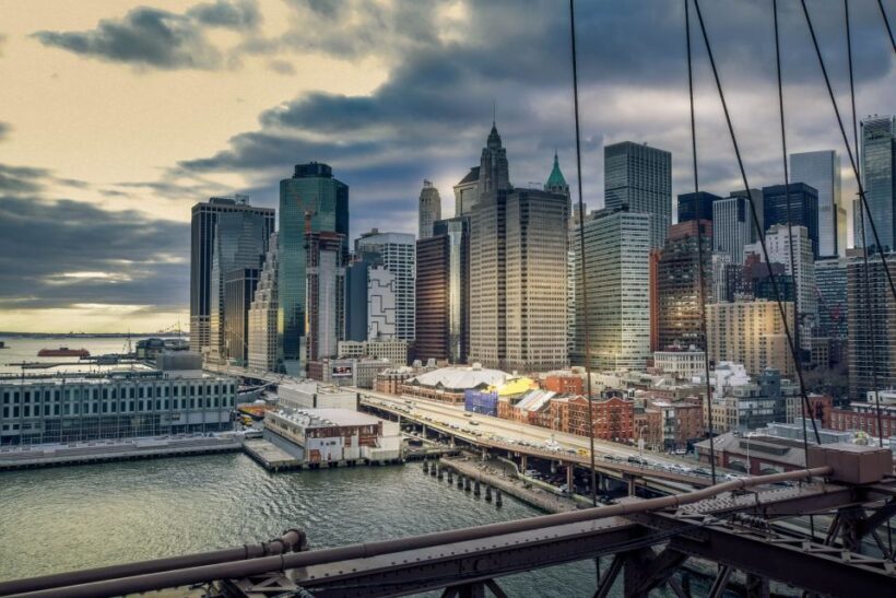 New York City: Via private SUV/VAN Highlights Tour. 13 max - A Carefully Curated Itinerary