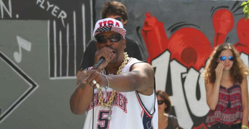 New York City: Walk This Way Harlem Hip Hop Walking Tour - Detailed Breakdown of the Itinerary