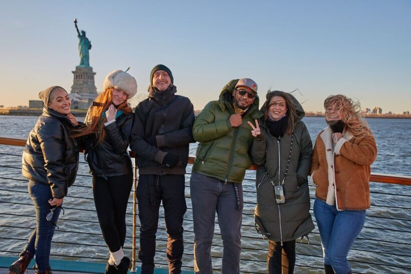 New York City: Weekend Holiday Brunch Cruise - The Sum Up