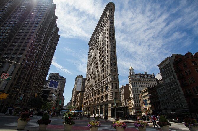 New York City's Iconic Christmas Tour - Who Is This Tour Best For?