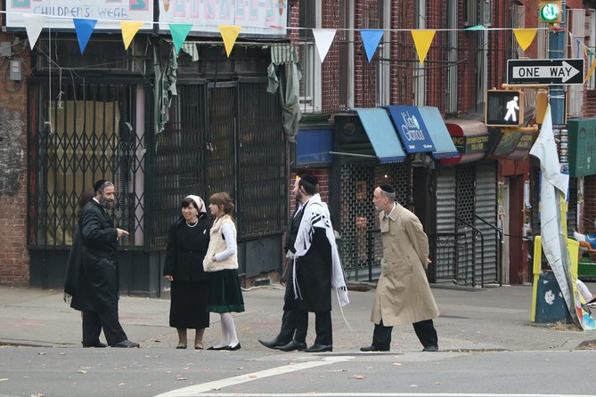 New York contrasts: Manhattan, The Bronx, Queens & Brooklyn - The Bottom Line