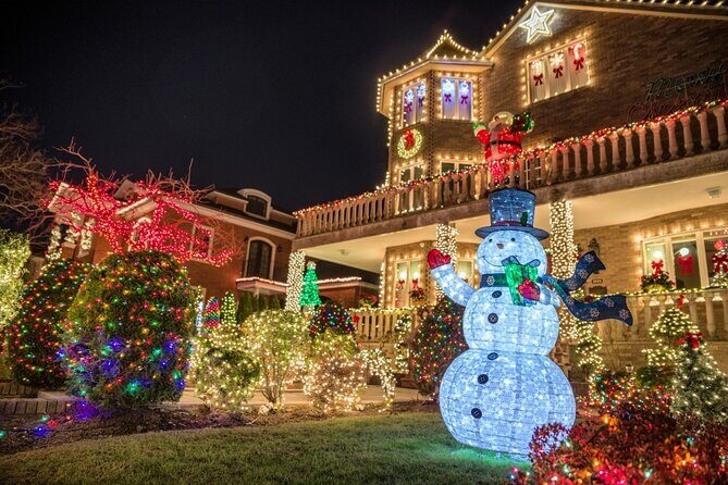 New York: Dyker Heights Christmas Lights Guided Tour - What’s Included and What’s Not?