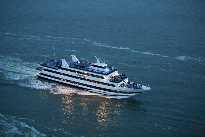 New York Father's Day Dinner Buffet Cruise - The Experience: What You Can Expect