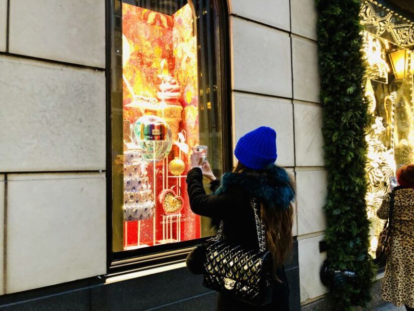 New York Holiday Lights and Movie Sites Bus Tour - The Experience: What Travelers Have Said