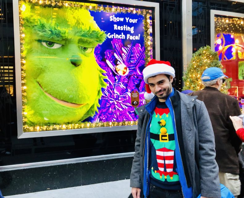 New York Holiday Lights and Movie Sites Bus Tour - Authentic Touches and Audience Experience