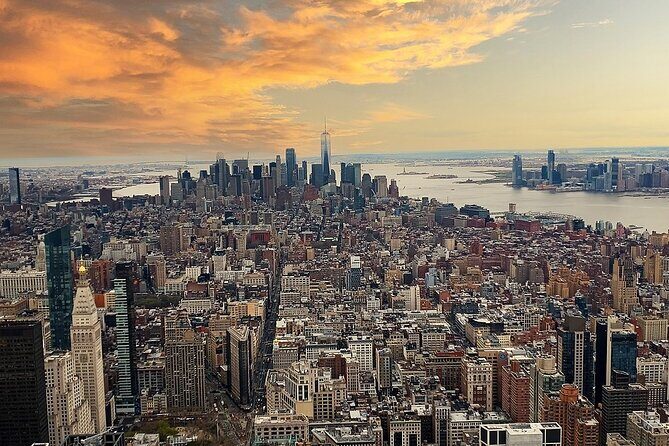 New York: JFK Airport to Manhattan|Brooklyn|Queen Shared Transfer - Duration and Group Size