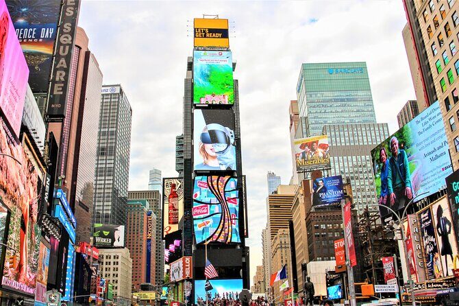 New York Local Fashion Designers Shopping Tour with a Stylist - An In-Depth Look at the Experience