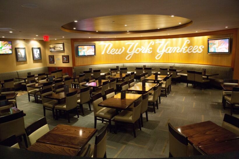 New York: Meal at Hard Rock Cafe Yankee Stadium - Key Points