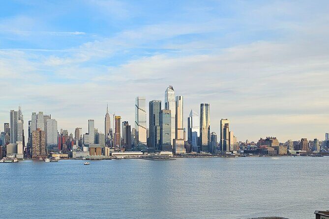 New York Skyline Magic - Private Tour With a Real Local - Who Should Consider This Tour?