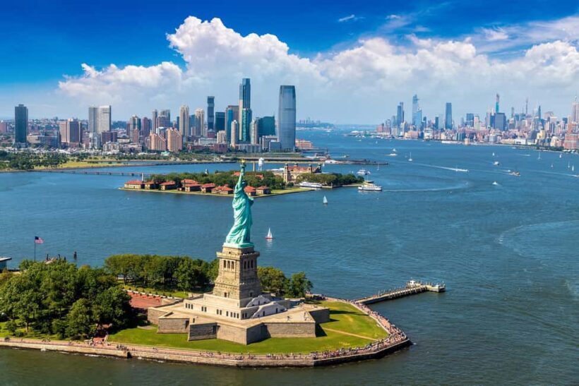 New York: Statue of Liberty and Hop-On Hop-Off Bus Tour - FAQ