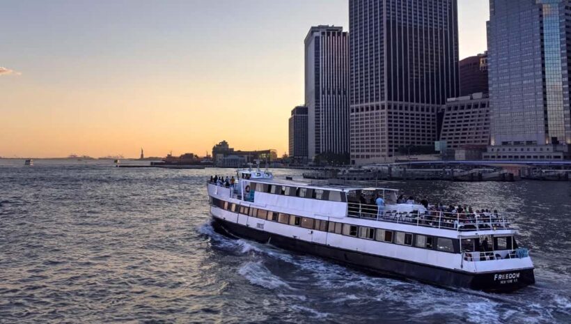 New York: Sunset Cruise with Statue of Liberty Views - Key Points
