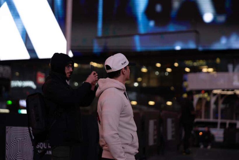 New York: Times Square Evening Walking Tour with Hot Dog - Who Will Love This Tour?