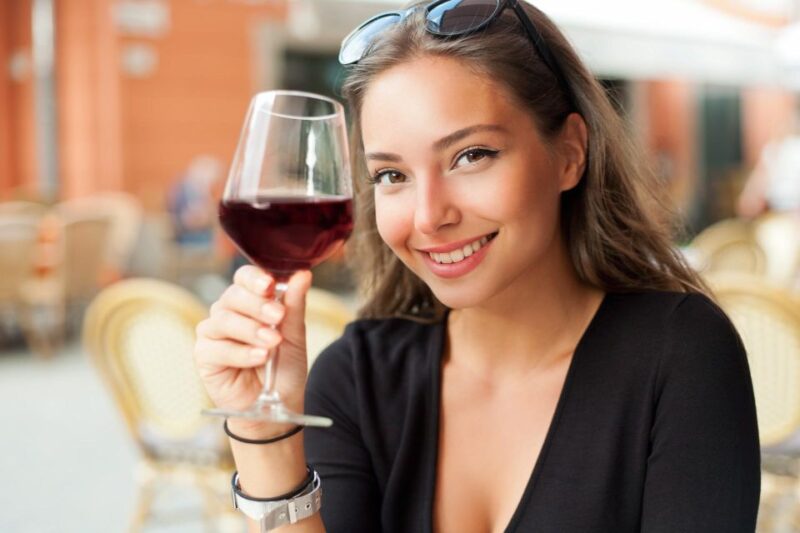 New York Wine Tasting Private Tour with Wine Expert - Who Should Consider This Tour?