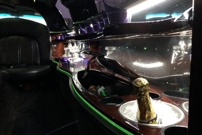 Newark (EWR) Airport Stretch Limo Service To NYC - The Sum Up