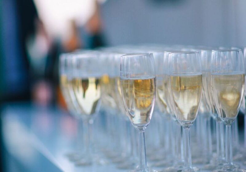 Newport Beach: Christmas Day Buffet Brunch or Dinner Cruise - Authentic Experiences and Guest Feedback