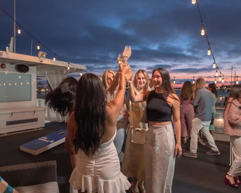 Newport Beach: City Cruises Weekend Dinner Cruise with DJ - Key Points