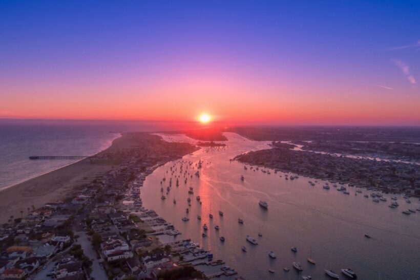 Newport Beach: City Cruises Weekend Dinner Cruise with DJ - FAQ
