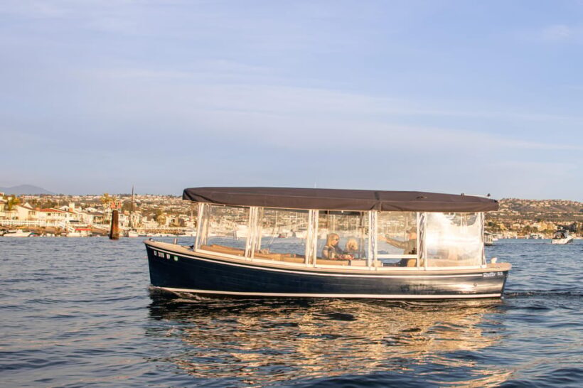 Newport Beach: Electric Boat Rental - Authenticity and the Joy of Flexibility
