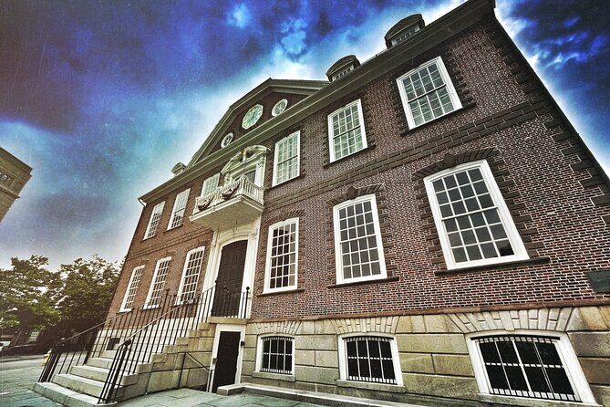 Newport Ghosts: Seaside Hauntings and Hags Tour - Key Points
